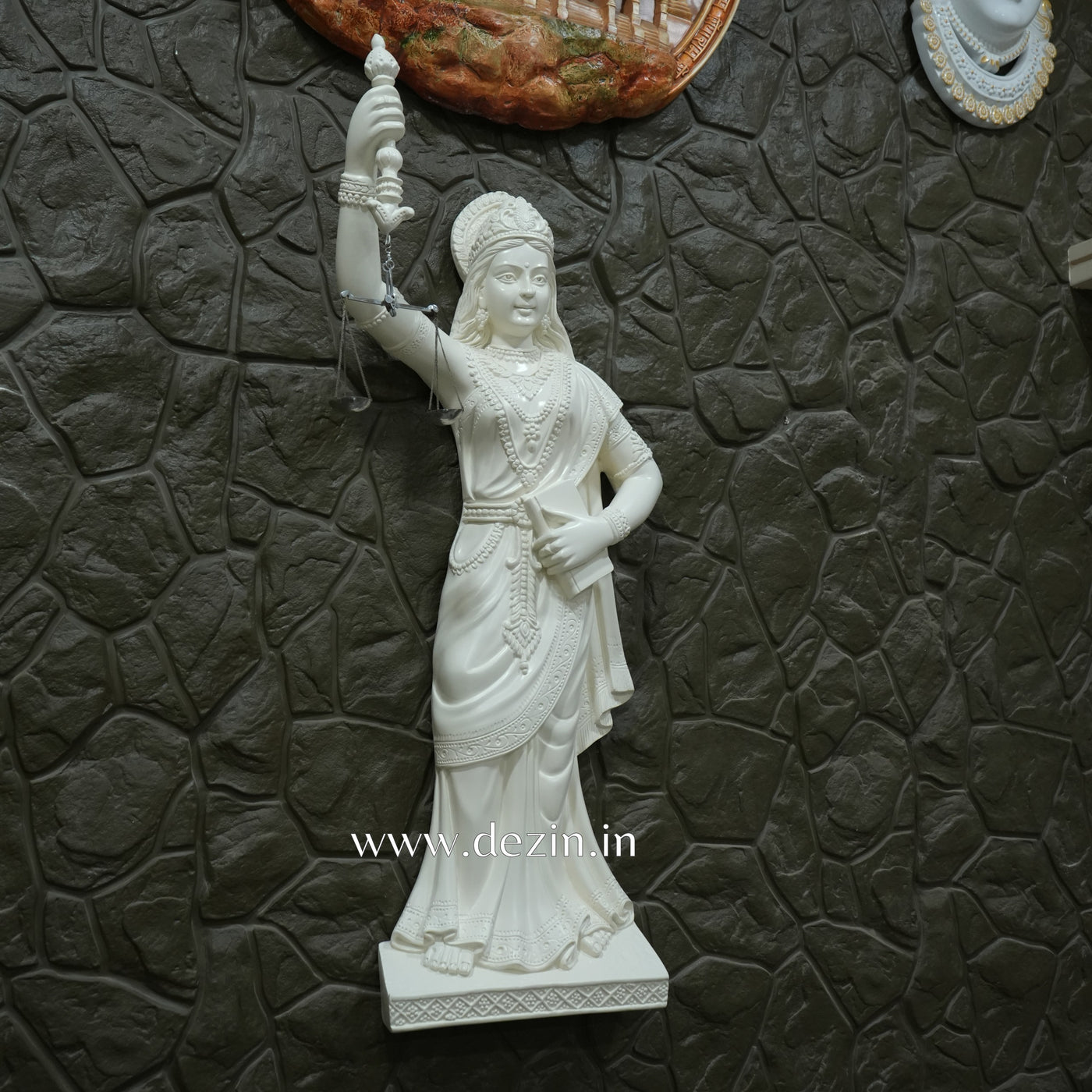 Dezin India - Wall Sculptures | Statues | Art Works | Luxury Decor